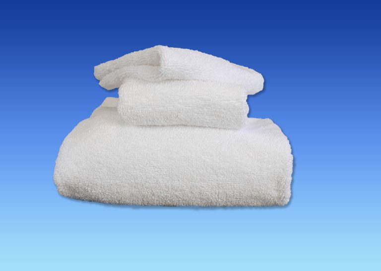 Bath Towel Set Rental | Moneysworth Beach Equipment and Linen Rentals